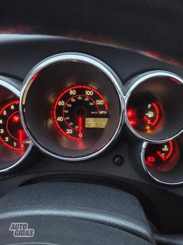 Pontiac Vibe 2014 in Vilnius, with an engine capacity of 1.80 L and mileage of 163 thousand km for 1700 €, photo 9 on AUTOMOTO.COM.LV