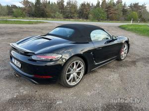 Melns Porsche 718 2017 Tallina, ar dzinēja tilpumu 2.50 L un nobraukumu 40 tūkst. km par 72900 €, foto 15 vietnē AUTOMOTO.COM.LV