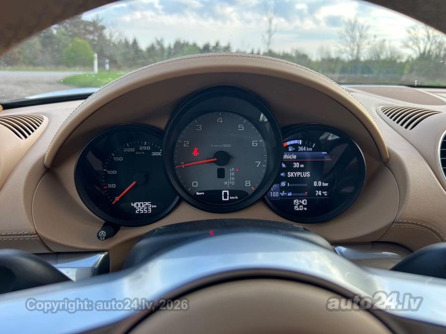 Melns Porsche 718 2017 Tallina, ar dzinēja tilpumu 2.50 L un nobraukumu 40 tūkst. km par 72900 €, foto 22 vietnē AUTOMOTO.COM.LV