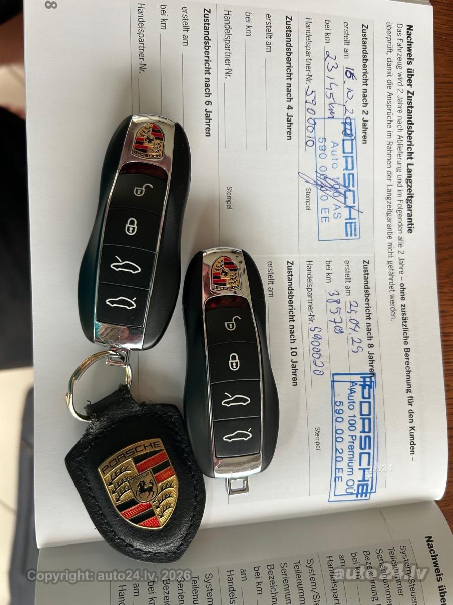 Melns Porsche 718 2017 Tallina, ar dzinēja tilpumu 2.50 L un nobraukumu 40 tūkst. km par 72900 €, foto 24 vietnē AUTOMOTO.COM.LV