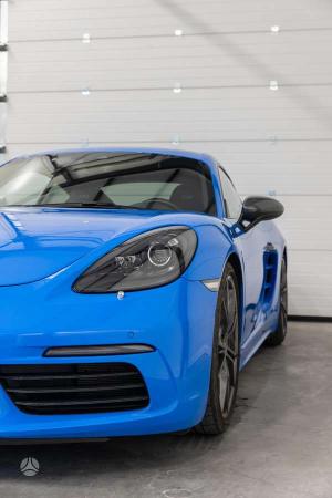 Blue Porsche 718 2023 in Vilnius, with an engine capacity of 2.00 L and mileage of 14 thousand km for 60000 €, photo 6 on AUTOMOTO.COM.LV