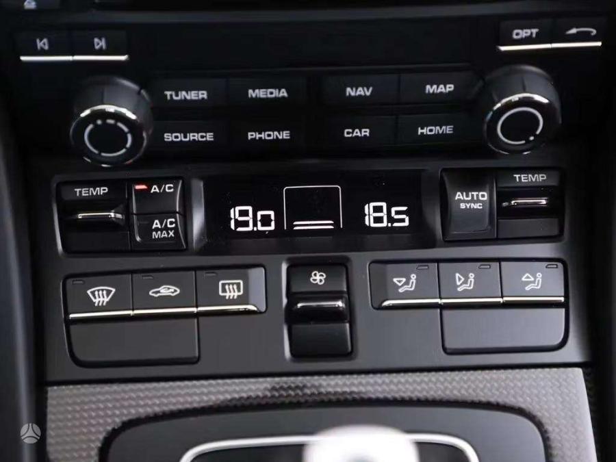 Brūns Porsche 718 2022 Viļņa, ar dzinēja tilpumu 0.00 L un nobraukumu 895 tūkst. km par 116600 €, foto 22 vietnē AUTOMOTO.COM.LV