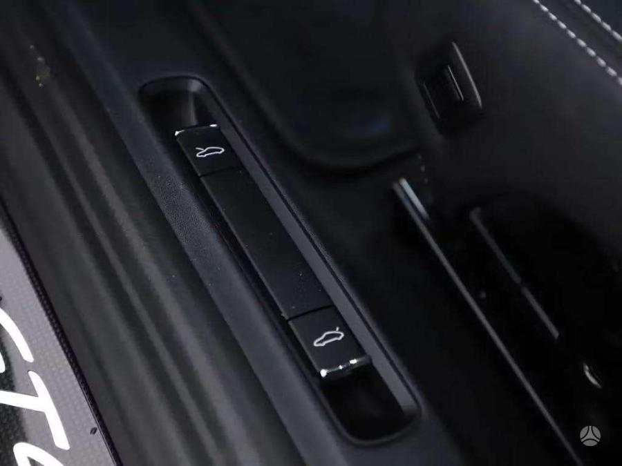 Brūns Porsche 718 2022 Viļņa, ar dzinēja tilpumu 0.00 L un nobraukumu 895 tūkst. km par 116600 €, foto 28 vietnē AUTOMOTO.COM.LV