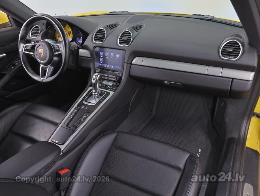 Porsche 718 2018 Tallina, ar dzinēja tilpumu 2.00 L un nobraukumu 45 tūkst. km par 60000 €, foto 15 vietnē AUTOMOTO.COM.LV
