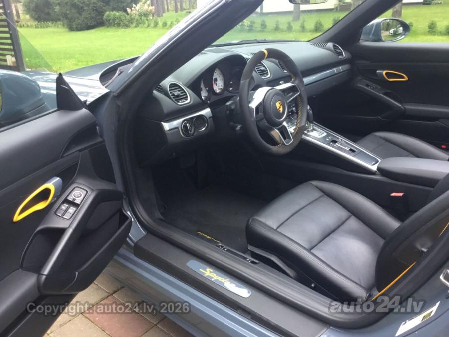 Grey Porsche 718 2017 in Tartu, with an engine capacity of 2.00 L and mileage of 75 thousand km for 57500 €, photo 11 on AUTOMOTO.COM.LV