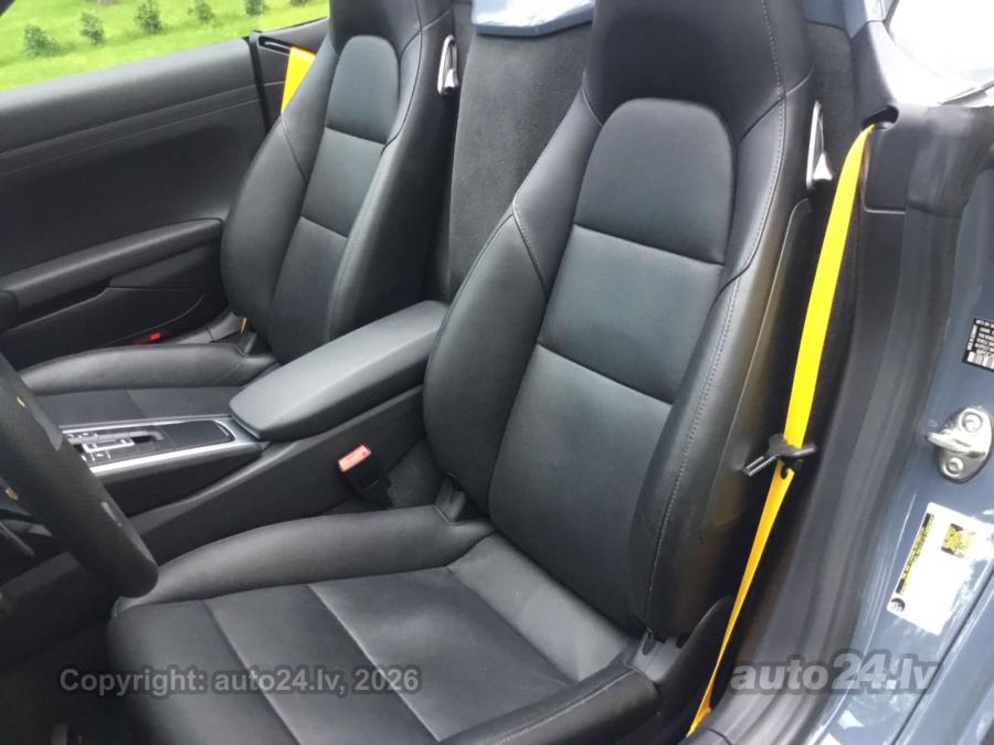 Grey Porsche 718 2017 in Tartu, with an engine capacity of 2.00 L and mileage of 75 thousand km for 57500 €, photo 22 on AUTOMOTO.COM.LV