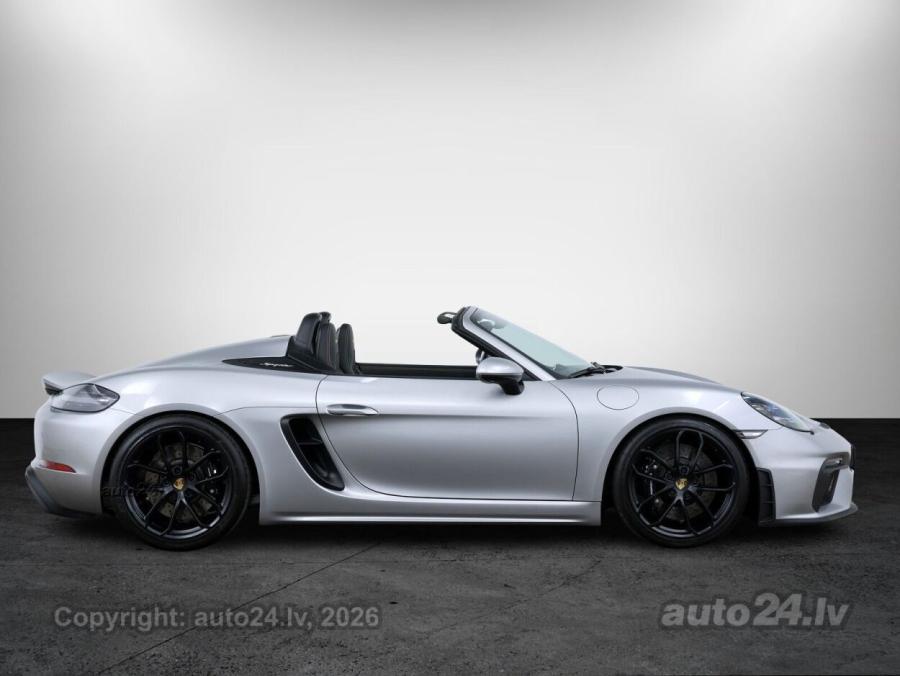 Серый Порше 718 2023 в Таллин, объемом двигателя 4.00 л и пробегом 5 тыс. км за 119000 €, фото 7 на AUTOMOTO.COM.LV