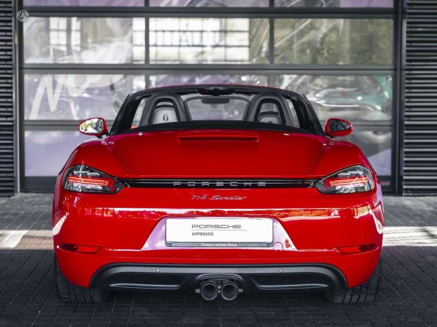 Red Porsche 718 2022 in Vilnius, with an engine capacity of 0.00 L and mileage of 13 thousand km for 64911 €, photo 5 on AUTOMOTO.COM.LV