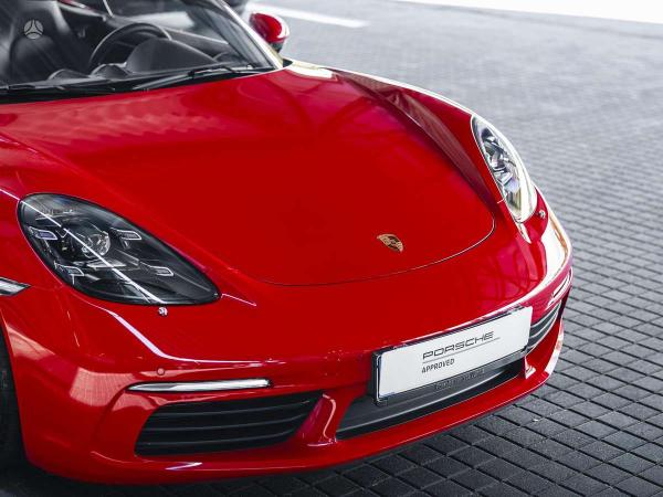 Red Porsche 718 2022 in Vilnius, with an engine capacity of 0.00 L and mileage of 13 thousand km for 64911 €, photo 9 on AUTOMOTO.COM.LV