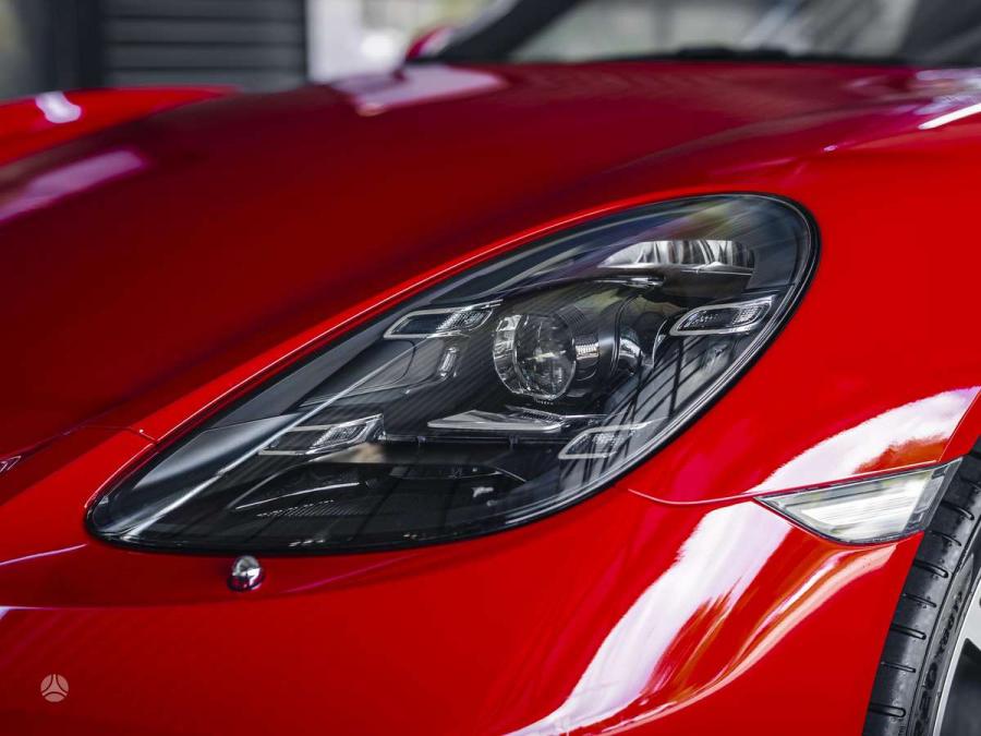 Red Porsche 718 2022 in Vilnius, with an engine capacity of 0.00 L and mileage of 13 thousand km for 64911 €, photo 12 on AUTOMOTO.COM.LV
