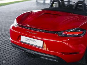 Red Porsche 718 2022 in Vilnius, with an engine capacity of 0.00 L and mileage of 13 thousand km for 64911 €, photo 16 on AUTOMOTO.COM.LV