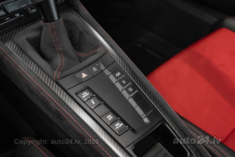 Красный Порше 718 2024 в Рига, объемом двигателя 4.00 л и пробегом 23 тыс. км за 139900 €, фото 29 на AUTOMOTO.COM.LV