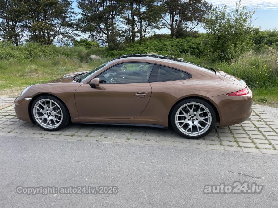 Smilšu krāsa Porsche 911 2014 Tallina, ar dzinēja tilpumu 3.40 L un nobraukumu 69 tūkst. km par 84900 €, foto 1 vietnē AUTOMOTO.COM.LV