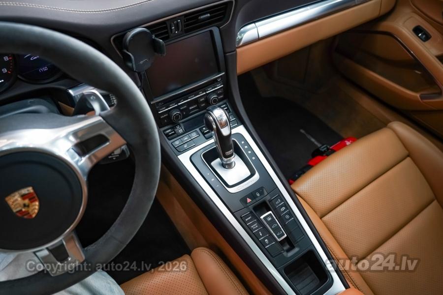 Smilšu krāsa Porsche 911 2014 Tallina, ar dzinēja tilpumu 3.40 L un nobraukumu 69 tūkst. km par 87900 €, foto 12 vietnē AUTOMOTO.COM.LV