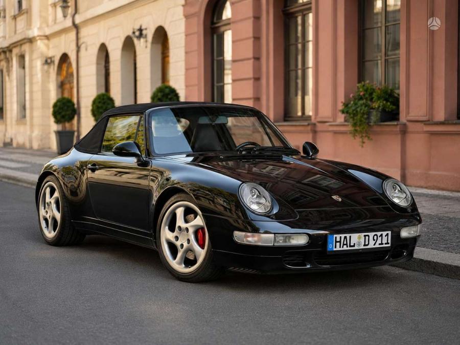 Melns Porsche 911 1998 Viļņa, ar dzinēja tilpumu 3.60 L un nobraukumu 78 tūkst. km par 75999 €, foto 1 vietnē AUTOMOTO.COM.LV