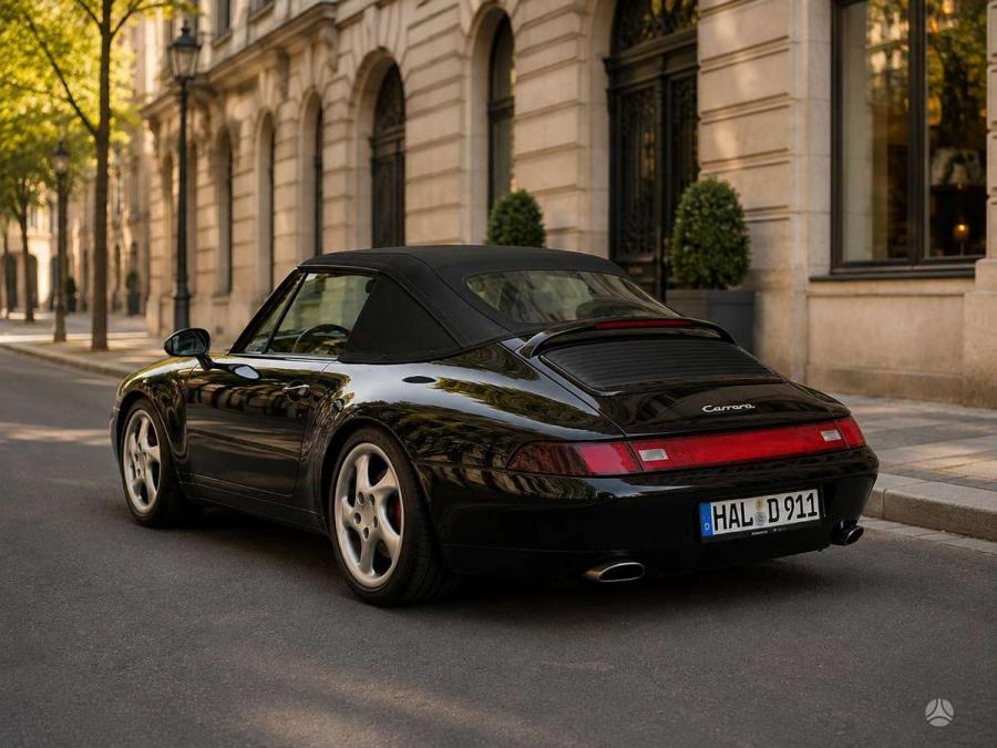 Melns Porsche 911 1998 Viļņa, ar dzinēja tilpumu 3.60 L un nobraukumu 78 tūkst. km par 75999 €, foto 5 vietnē AUTOMOTO.COM.LV