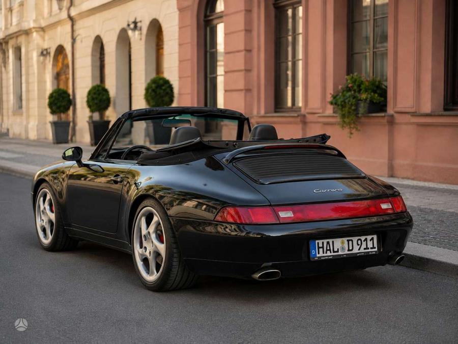 Melns Porsche 911 1998 Viļņa, ar dzinēja tilpumu 3.60 L un nobraukumu 78 tūkst. km par 75999 €, foto 9 vietnē AUTOMOTO.COM.LV
