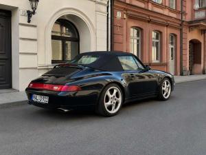 Melns Porsche 911 1998 Viļņa, ar dzinēja tilpumu 3.60 L un nobraukumu 78 tūkst. km par 75999 €, foto 11 vietnē AUTOMOTO.COM.LV