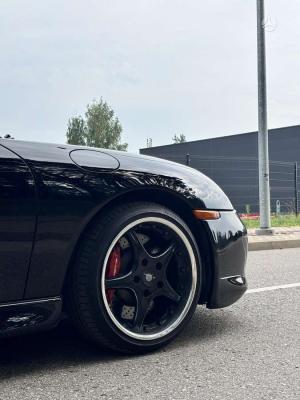 Black Porsche 911 1999 in Vilnius, with an engine capacity of 3.39 L and mileage of 116 thousand km for 24999 €, photo 9 on AUTOMOTO.COM.LV