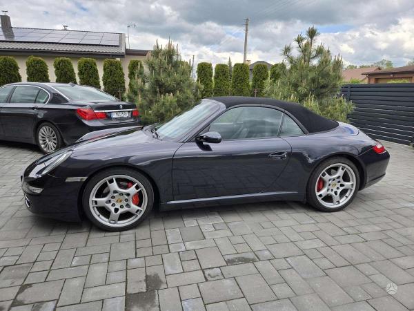 Black Porsche 911 2005 in Marijampole, with an engine capacity of 3.80 L and mileage of 46 thousand km for 40911 €, photo 11 on AUTOMOTO.COM.LV