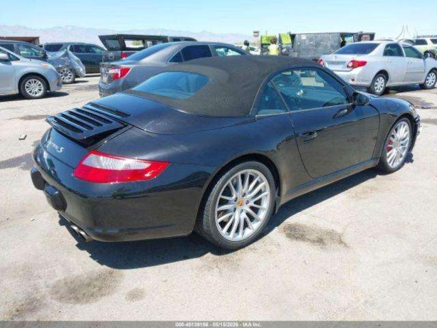 Black Porsche 911 2006 in Klaipeda, with an engine capacity of 3.80 L and mileage of 48 thousand km for 17100 €, photo 5 on AUTOMOTO.COM.LV