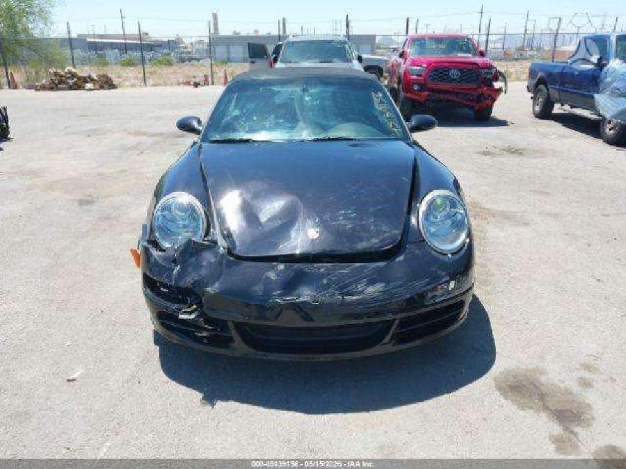 Black Porsche 911 2006 in Klaipeda, with an engine capacity of 3.80 L and mileage of 48 thousand km for 17100 €, photo 14 on AUTOMOTO.COM.LV