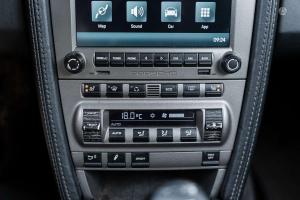 Черный Порше 911 2006 в Вильнюс, объемом двигателя 3.82 л и пробегом 68 тыс. км за 45000 €, фото 28 на AUTOMOTO.COM.LV