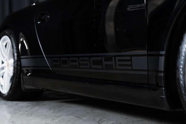 Порше 911 2006 в Вильнюс на AUTOMOTO.COM.LV Черный Порше 911 2006 в Вильнюс, объемом двигателя 3.82 л и пробегом 68 тыс. км за 45000 €, фото 11 на AUTOMOTO.COM.LV