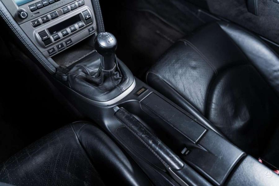 Черный Порше 911 2006 в Вильнюс, объемом двигателя 3.82 л и пробегом 68 тыс. км за 45000 €, фото 29 на AUTOMOTO.COM.LV
