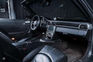 Черный Порше 911 2006 в Вильнюс, объемом двигателя 3.82 л и пробегом 68 тыс. км за 45000 €, фото 32 на AUTOMOTO.COM.LV
