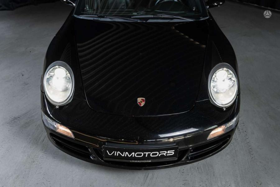 Melns Porsche 911 2006 Viļņa, ar dzinēja tilpumu 3.82 L un nobraukumu 68 tūkst. km par 42999 €, foto 18 vietnē AUTOMOTO.COM.LV