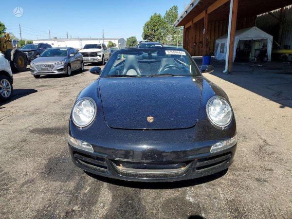 Black Porsche 911 2007 in Klaipeda, with an engine capacity of 3.60 L and mileage of 83 thousand km for 18500 €, photo 6 on AUTOMOTO.COM.LV
