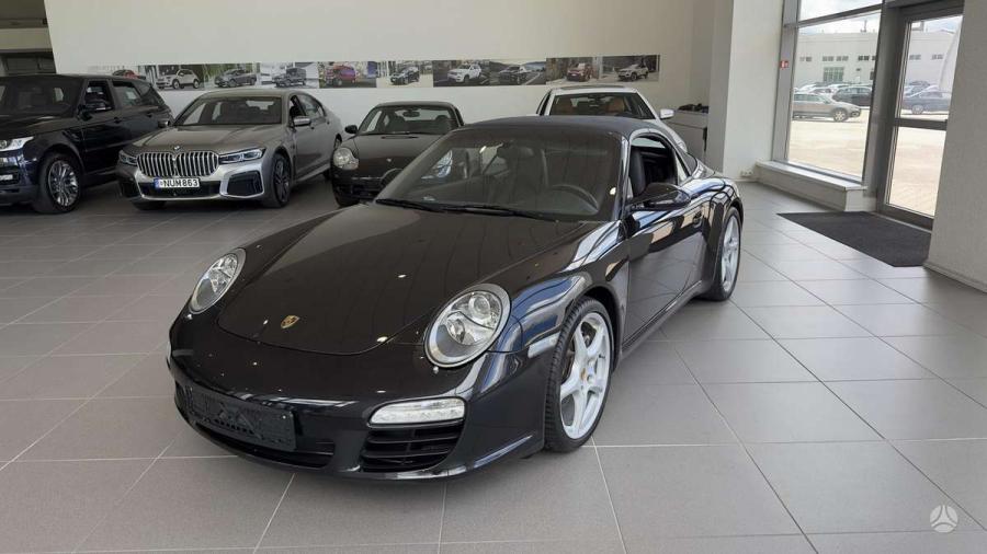 Melns Porsche 911 2009 Marijampole, ar dzinēja tilpumu 3.61 L un nobraukumu 206 tūkst. km par 39999 €, foto 3 vietnē AUTOMOTO.COM.LV