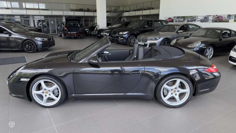 Melns Porsche 911 2009 Marijampole, ar dzinēja tilpumu 3.61 L un nobraukumu 206 tūkst. km par 39999 €, foto 5 vietnē AUTOMOTO.COM.LV