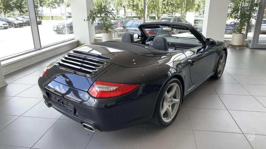 Melns Porsche 911 2009 Marijampole, ar dzinēja tilpumu 3.61 L un nobraukumu 206 tūkst. km par 39999 €, foto 9 vietnē AUTOMOTO.COM.LV