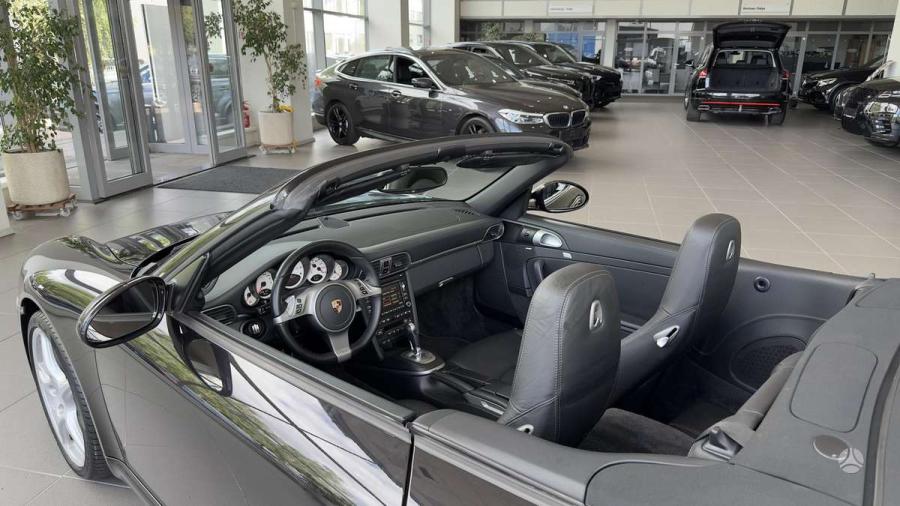 Melns Porsche 911 2009 Marijampole, ar dzinēja tilpumu 3.61 L un nobraukumu 206 tūkst. km par 39999 €, foto 18 vietnē AUTOMOTO.COM.LV