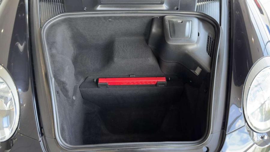 Melns Porsche 911 2009 Marijampole, ar dzinēja tilpumu 3.61 L un nobraukumu 206 tūkst. km par 39999 €, foto 32 vietnē AUTOMOTO.COM.LV