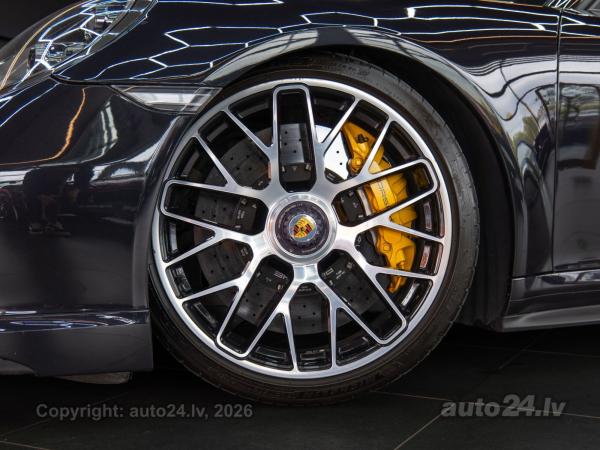 Melns Porsche 911 2014 Tallina, ar dzinēja tilpumu 3.80 L un nobraukumu 85 tūkst. km par 119900 €, foto 6 vietnē AUTOMOTO.COM.LV
