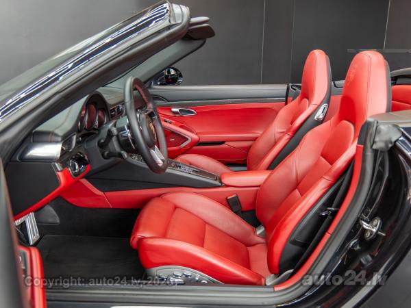 Melns Porsche 911 2014 Tallina, ar dzinēja tilpumu 3.80 L un nobraukumu 85 tūkst. km par 119900 €, foto 9 vietnē AUTOMOTO.COM.LV