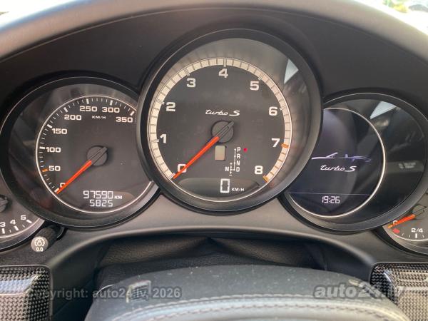 Черный Порше 911 2014 в Таллин, объемом двигателя 3.80 л и пробегом 98 тыс. км за 119900 €, фото 7 на AUTOMOTO.COM.LV