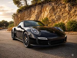 Black Porsche 911 2015 in Siauliai, with an engine capacity of 3.80 L and mileage of 23 thousand km for 103000 €, photo 3 on AUTOMOTO.COM.LV