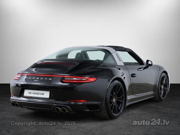 Черный Порше 911 2016 в Таллин, объемом двигателя 3.00 л и пробегом 86 тыс. км за 109000 €, фото 6 на AUTOMOTO.COM.LV