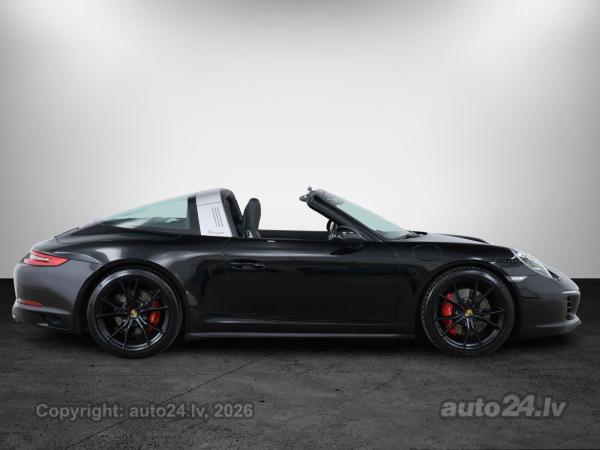 Черный Порше 911 2016 в Таллин, объемом двигателя 3.00 л и пробегом 86 тыс. км за 109000 €, фото 8 на AUTOMOTO.COM.LV
