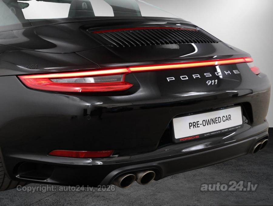 Melns Porsche 911 2016 Tallina, ar dzinēja tilpumu 3.00 L un nobraukumu 86 tūkst. km par 109000 €, foto 10 vietnē AUTOMOTO.COM.LV