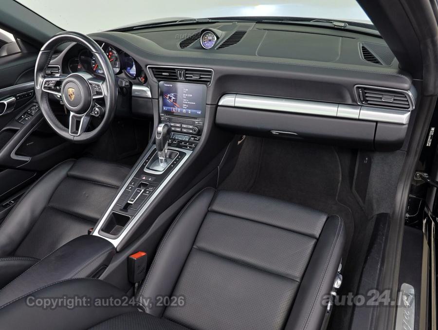 Melns Porsche 911 2016 Tallina, ar dzinēja tilpumu 3.00 L un nobraukumu 86 tūkst. km par 109000 €, foto 17 vietnē AUTOMOTO.COM.LV