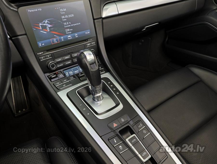 Melns Porsche 911 2016 Tallina, ar dzinēja tilpumu 3.00 L un nobraukumu 86 tūkst. km par 109000 €, foto 18 vietnē AUTOMOTO.COM.LV