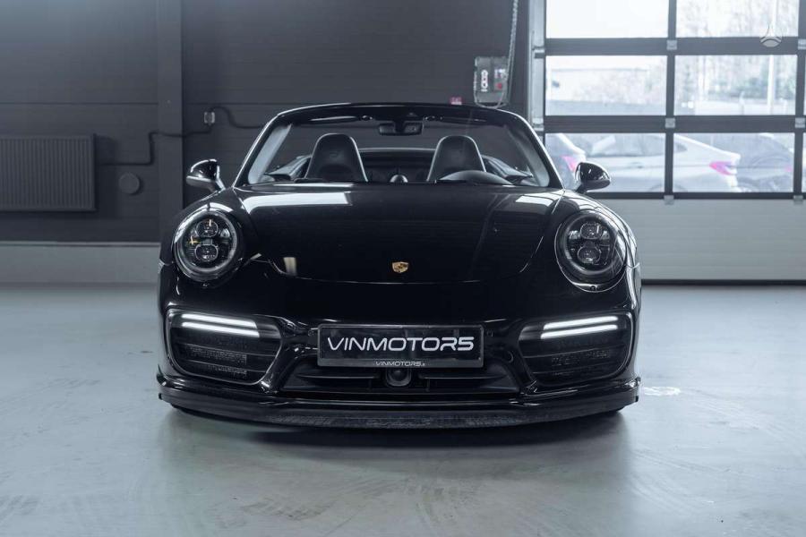 Black Porsche 911 2016 in Vilnius, with an engine capacity of 3.80 L and mileage of 125 thousand km for 109999 €, photo 3 on AUTOMOTO.COM.LV