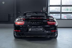 Black Porsche 911 2016 in Vilnius, with an engine capacity of 3.80 L and mileage of 125 thousand km for 109999 €, photo 6 on AUTOMOTO.COM.LV