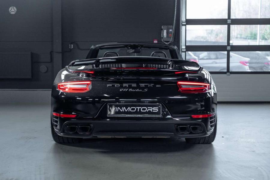 Black Porsche 911 2016 in Vilnius, with an engine capacity of 3.80 L and mileage of 125 thousand km for 109999 €, photo 6 on AUTOMOTO.COM.LV