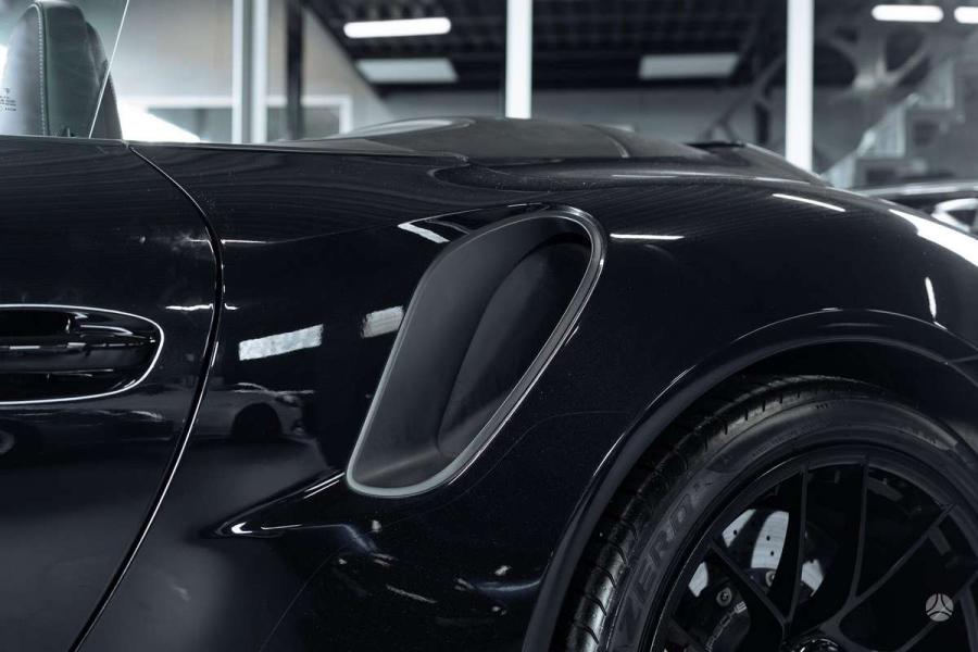 Black Porsche 911 2016 in Vilnius, with an engine capacity of 3.80 L and mileage of 125 thousand km for 109999 €, photo 12 on AUTOMOTO.COM.LV